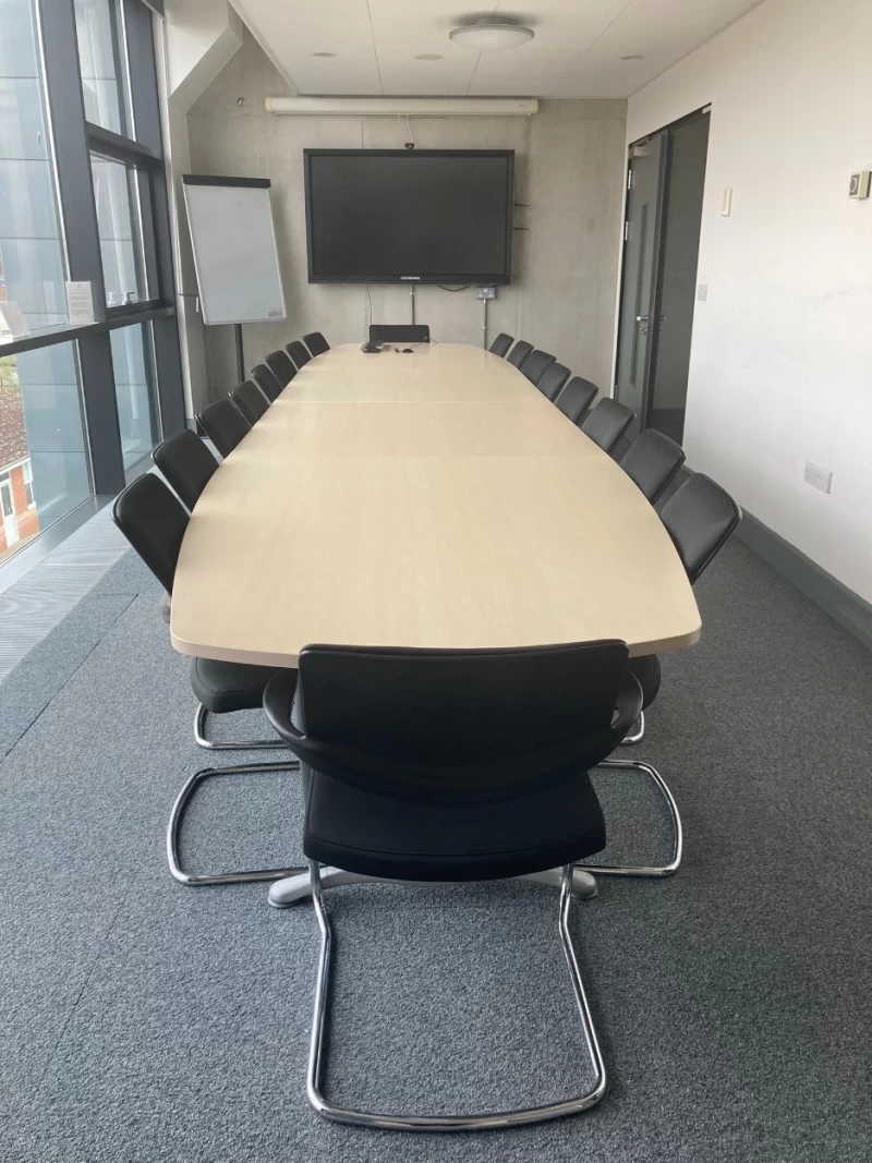 Uxbridge High School Conference Room London, Englan For Hire