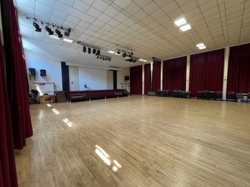 DSLV E-Act Stage Hall Northamptonshire, England For Hire