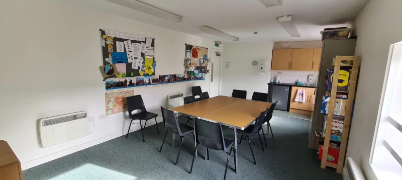 Reigate Park Church - Lower Stage Room Surrey, Engl For Hire